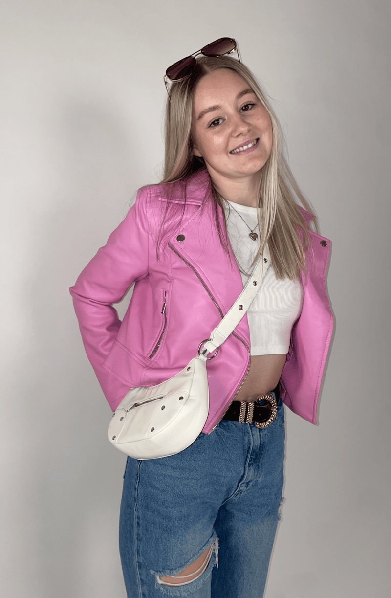 Us girls stick together! Get the IT girl look – Fashion North